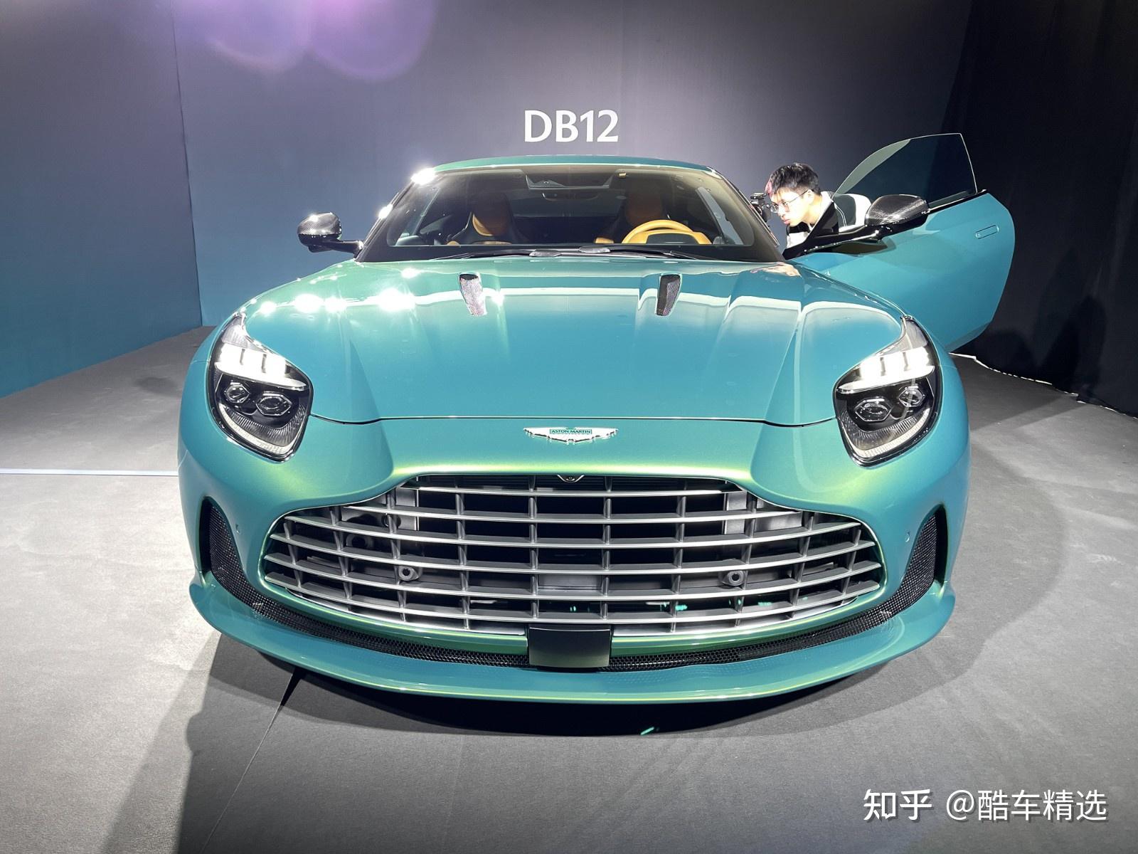 阿斯顿·马丁DB12国内首发 售价251.8万元起 - 知乎
