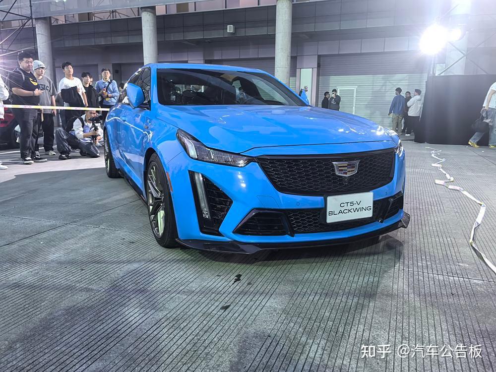 凯迪拉克CT5来了，一口价21.59万起， 2.0T+电磁悬架 - 知乎