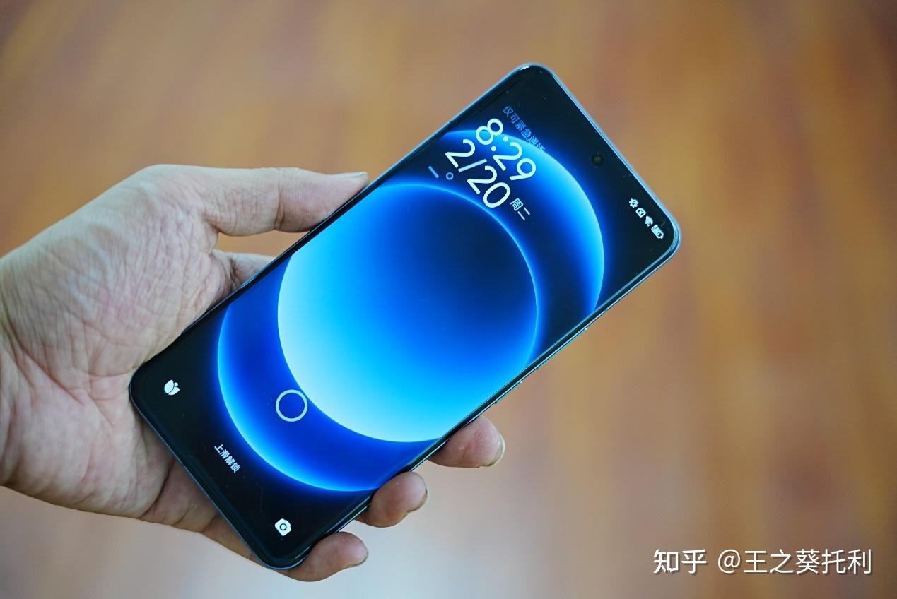 全网首发：小米14Ultra首发上手体验及测评！这篇文章告诉你关于小米14Ultra 的一切：进化至“新层次”的巅峰影像旗舰！