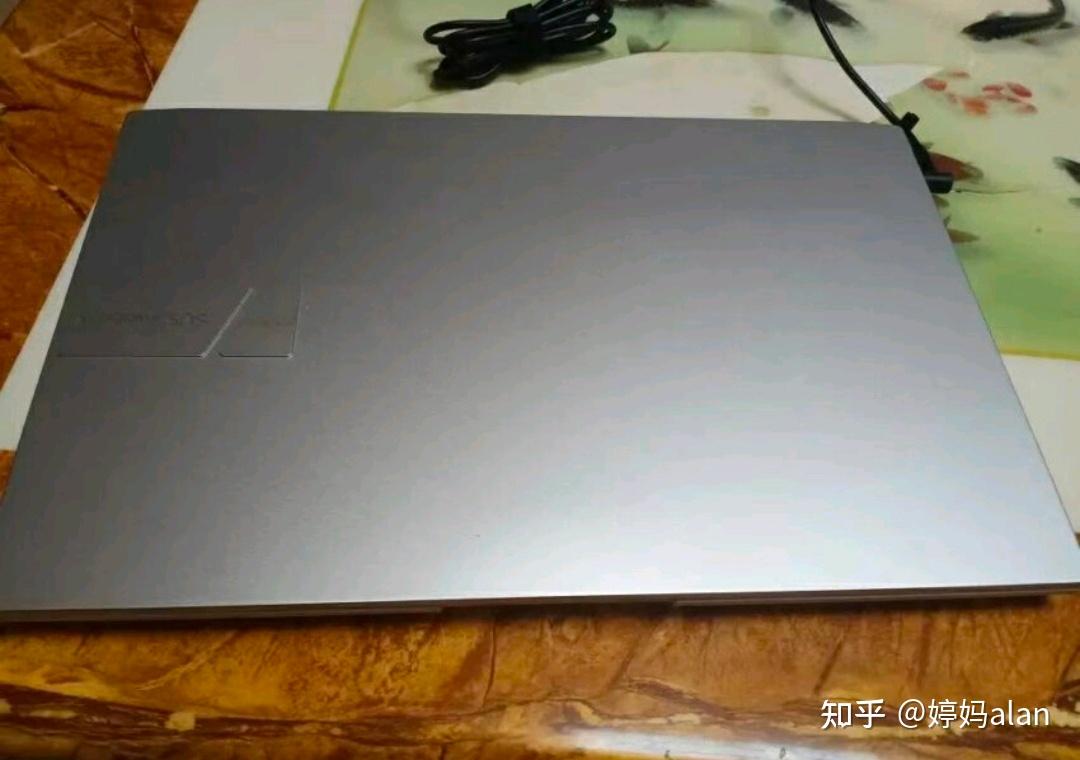 华硕无畏Pro15 2022 OLED笔记本电脑值得买吗？