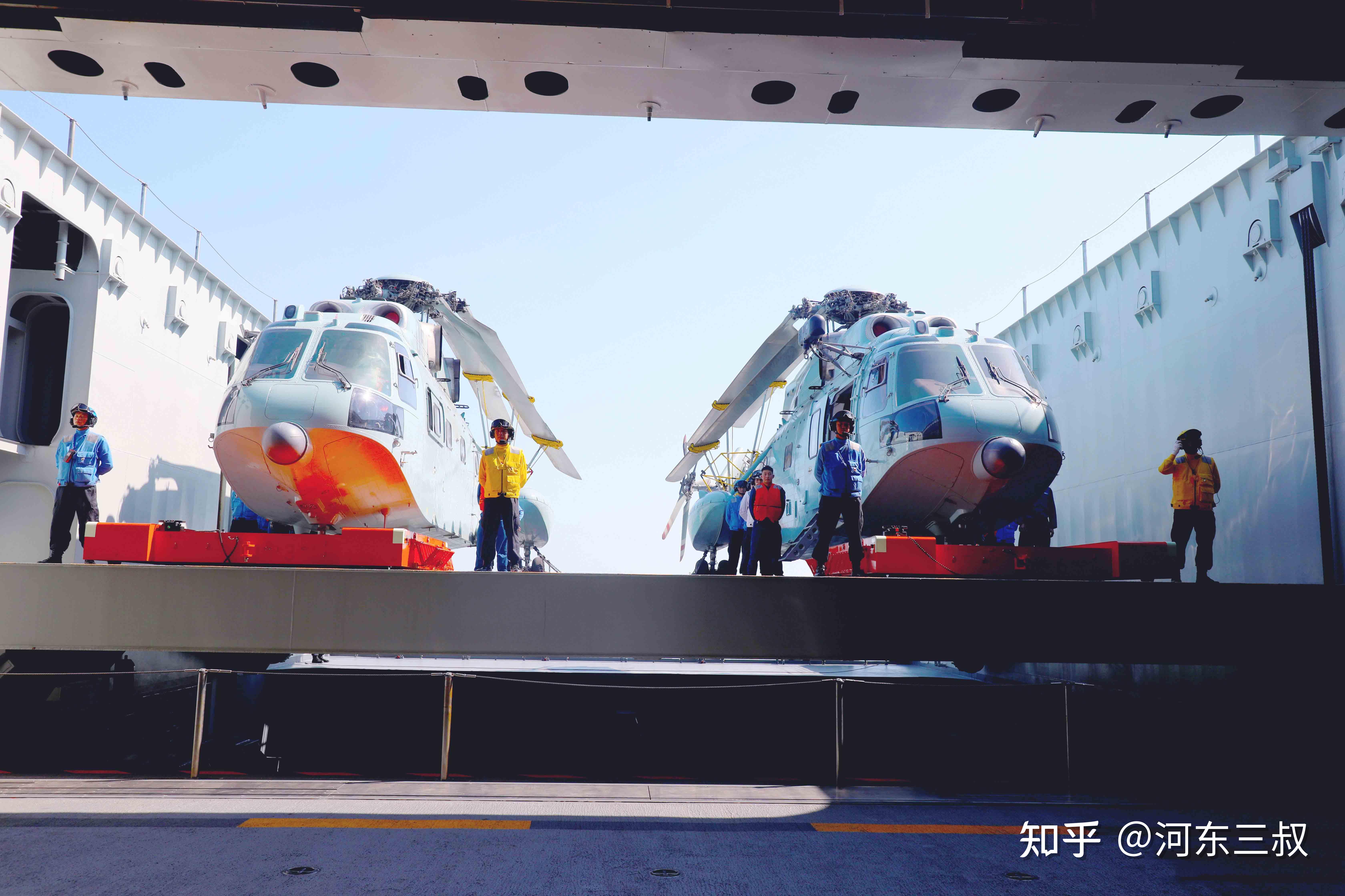 疑似076曝光，不是配套垂直起降飞机，而是上舰歼15T弹射型 - 知乎