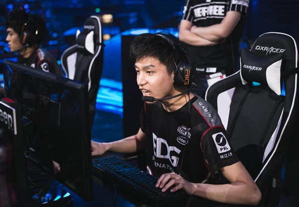 【人物志】EDG.Clearlove——世界聚焦于谁 - 知乎