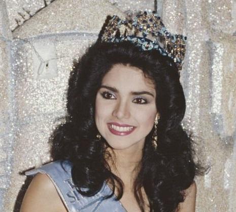 Female 委内瑞拉 阿斯特丽德·埃雷拉（Astrid Herrera） - 知乎