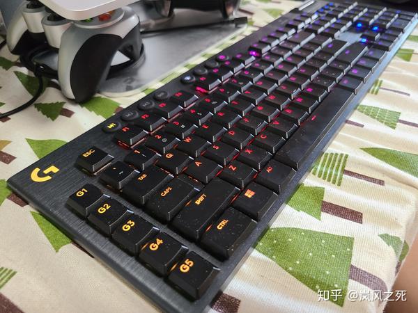 有了解罗技键盘G910、G913、G915的吗?