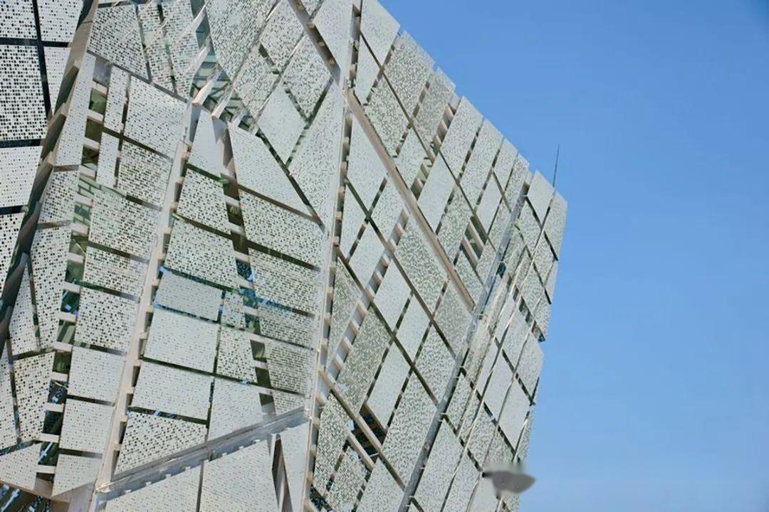 昆士兰科技大学的YuanTong Gu等人提出了一种新的拓扑优化框架：基于物理信息神经网络的拓扑优化（PINNTO） - 知乎