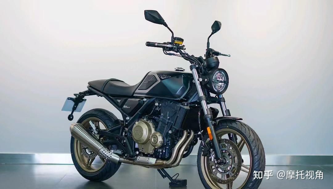 春风450NK官降1000元，与价格相近同为450CC的高金GK400如何选？ - 知乎