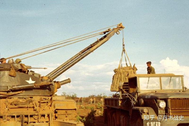 M728战斗工兵车，曾经的美军主力工程车 - 知乎