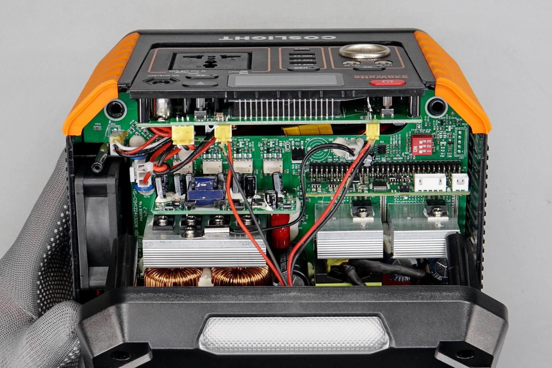 拆解报告：COSLIGHT光宇330W便携户外电源CP330 - 知乎