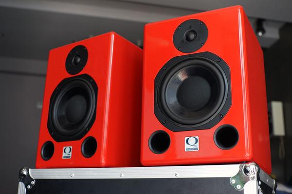 好莱坞录音师用的音箱里面长什么样子！QUESTED罗杰之声S8R监听音箱拆解 - 知乎