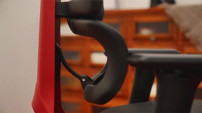 肩部紧贴支撑 腰部三段可调 老腰子的福音 ：Ergomax 新旗舰Evolution 2 Pro 到手使用体会 - 知乎