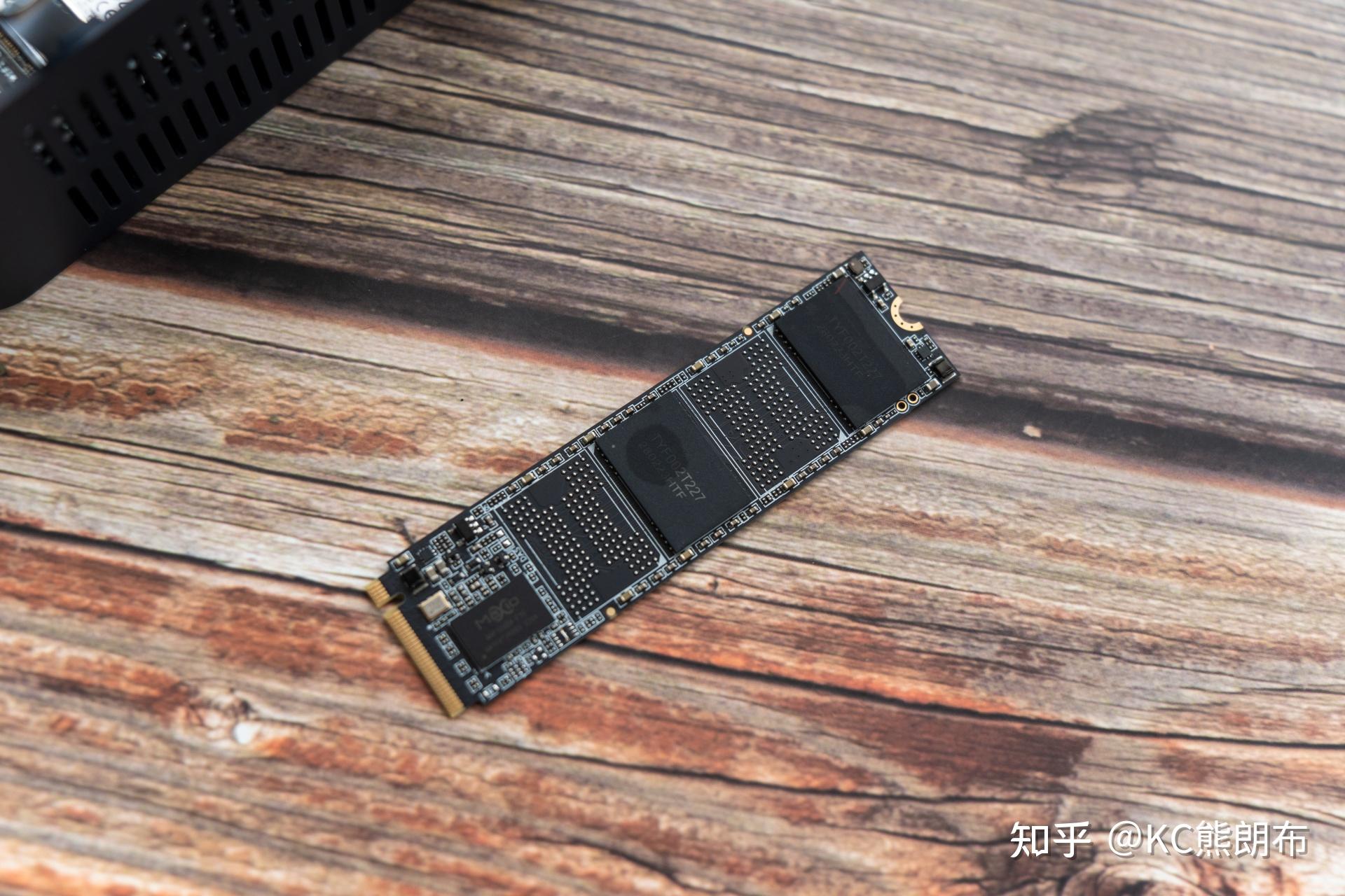 这台「软路由」办公也不错 零刻 EQ12 体验与拆机 - 知乎