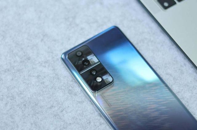 荣耀80 GT降至1889元，120Hz+IMX800，已沦为千元档 - 知乎