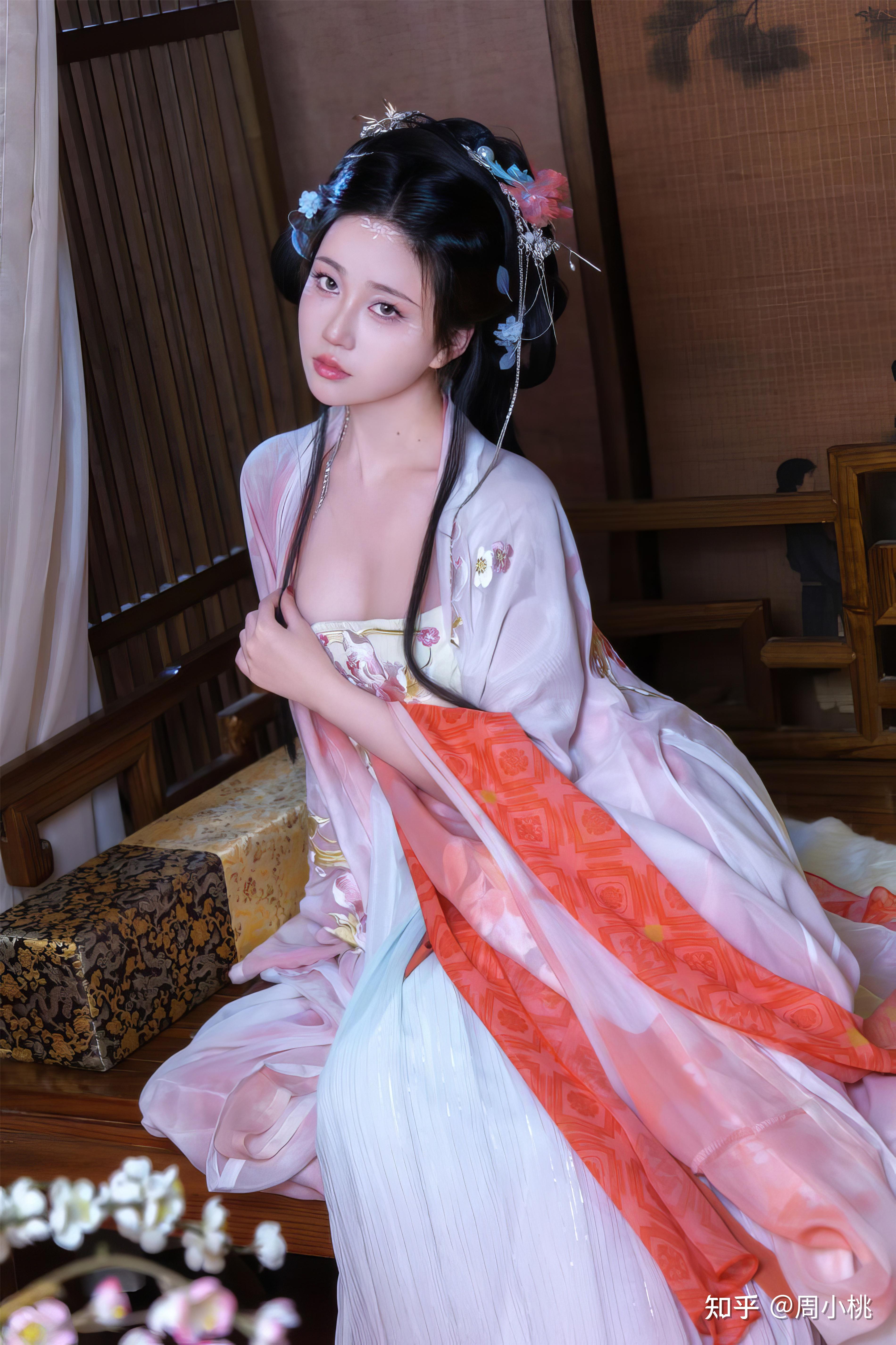 年年Nnian – 全套124期写真&附视频【37.5G】 - 知乎