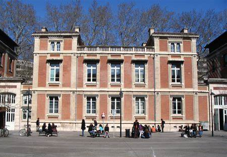 ISAE法国国立高等航空航天学院 | 世界首个、欧洲最强航空航天工程学校 - 知乎