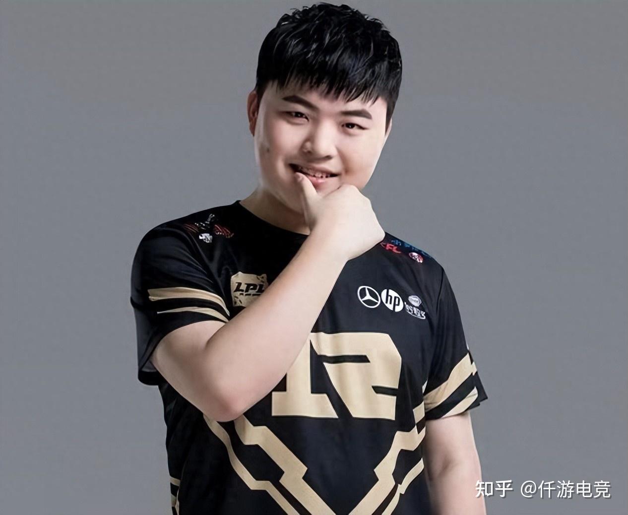 UZI直播揭露S10退役真相：主播真正退役只有被RNG强制退役那一次 - 知乎