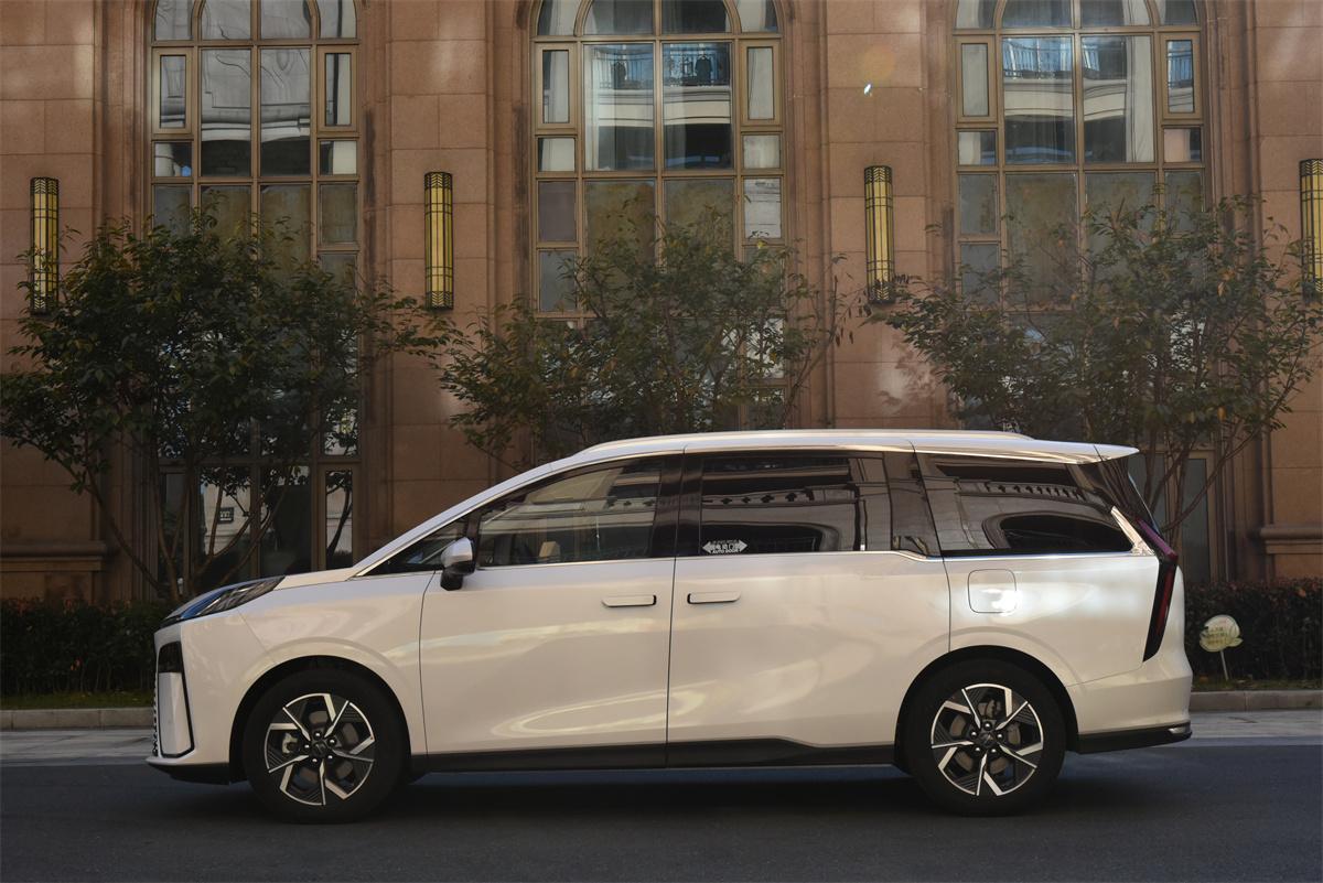 15万级家用MPV优选！2.0T加9AT 家庭出游就选它！ - 知乎