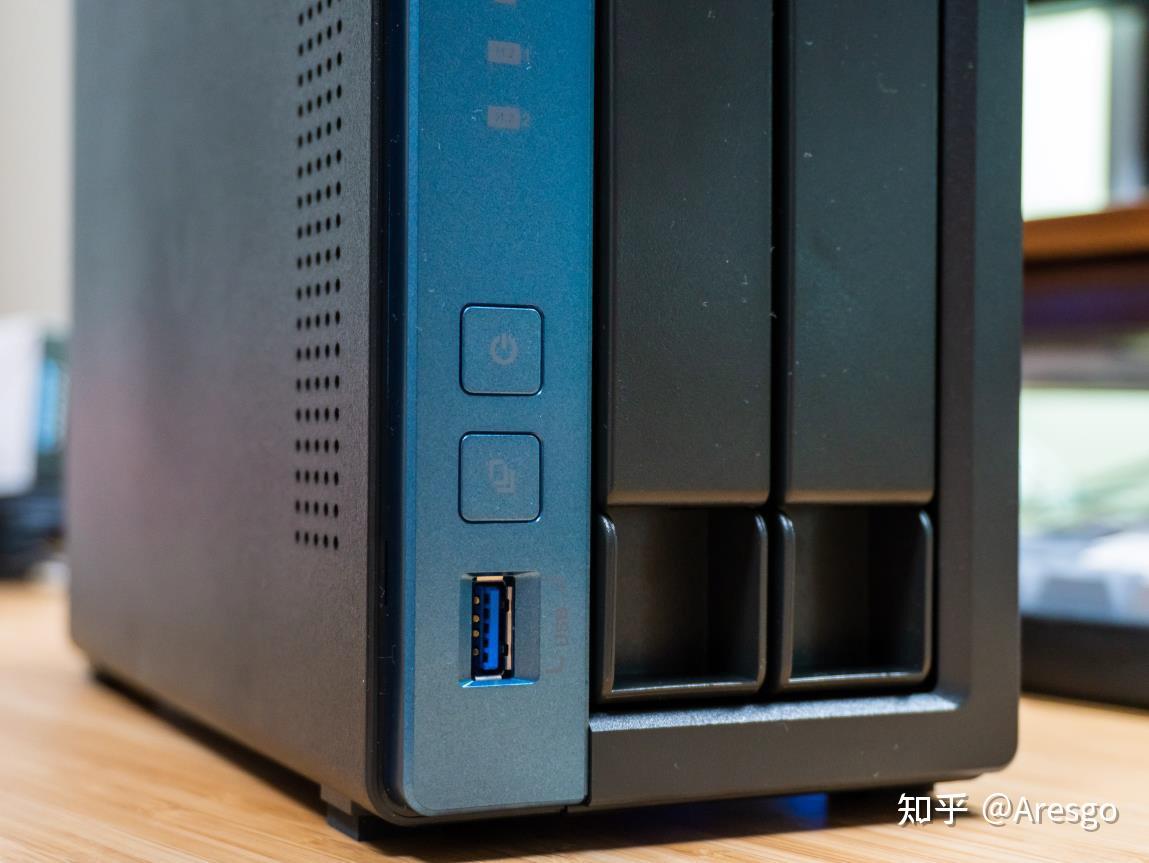 新手也能轻松玩转的家用 NAS——威联通 TS-216 开箱体验 - 知乎