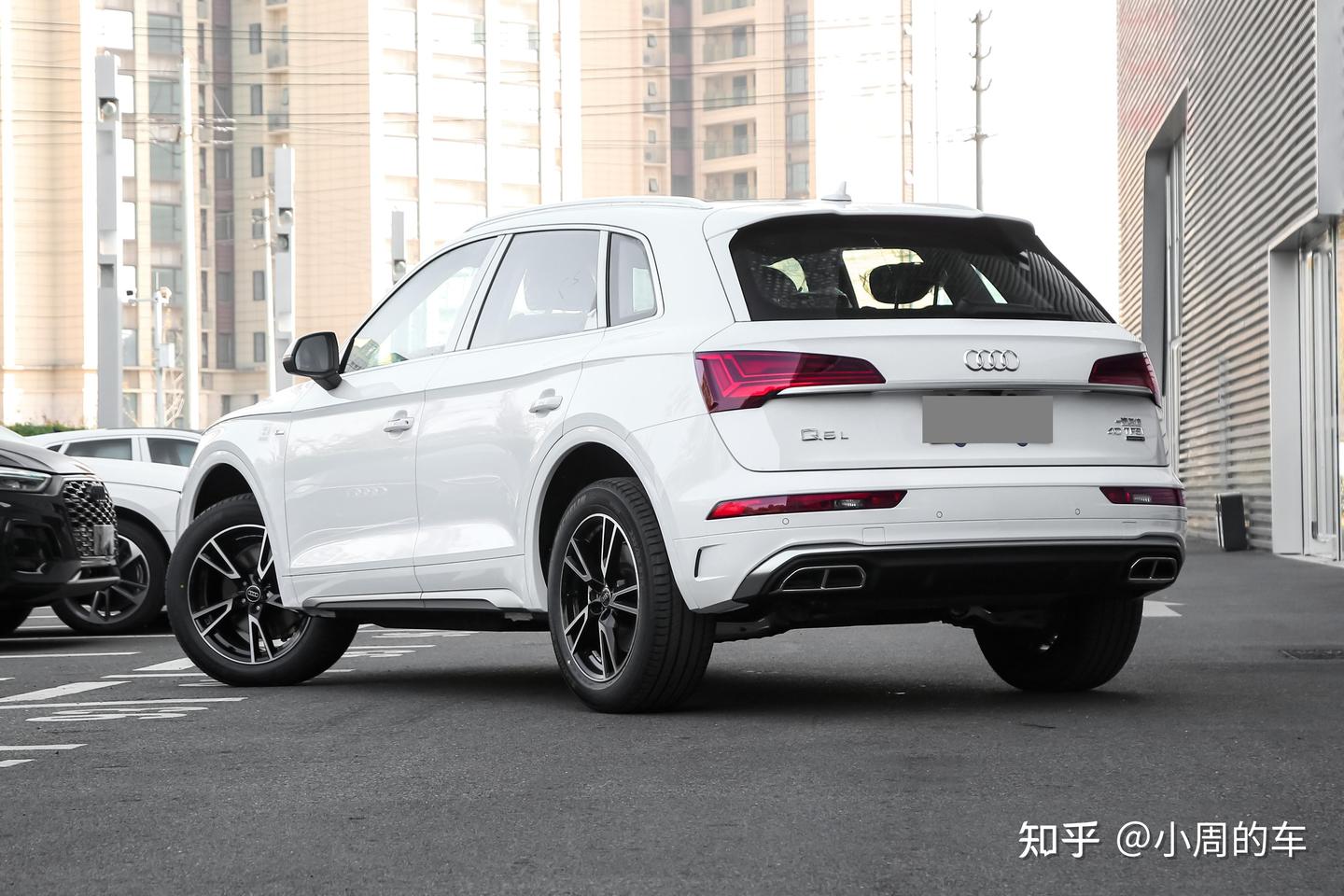 30万元预算都能落地，奥迪Q5L对比凯迪拉克XT5，怎么选更合适？ - 知乎