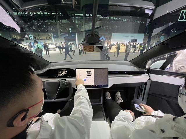 2022广州车展：2024年具备量产条件，ZEEKR M-Vision概念车亮相 - 知乎