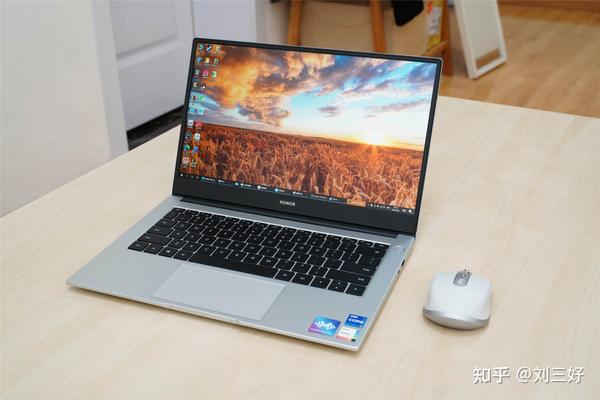 2021款荣耀MagicBook 14性能评测：有哪些优点和不足？