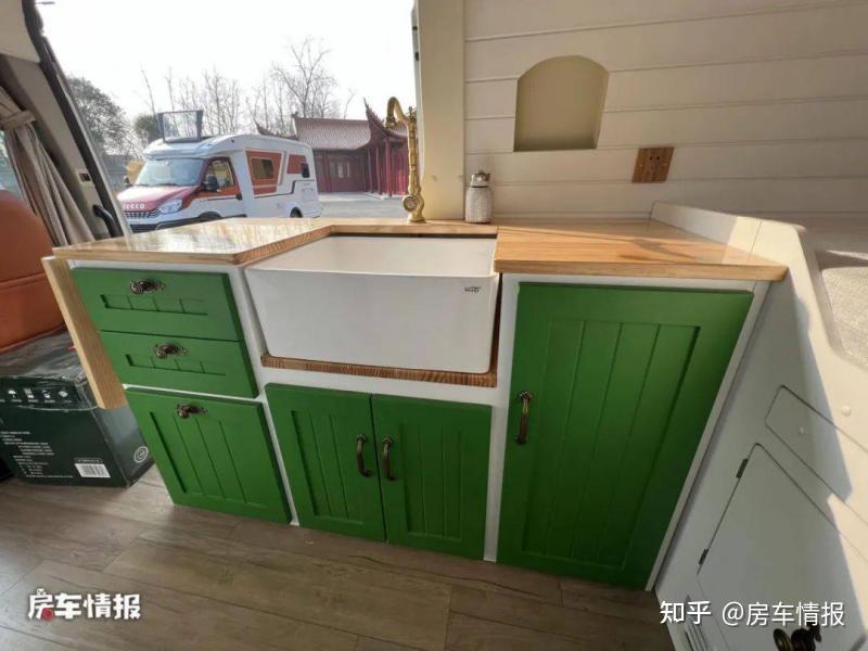 国内也有Vanlife房车啦！2.0T+6AT设计真大胆，年轻人的专属车型 - 知乎