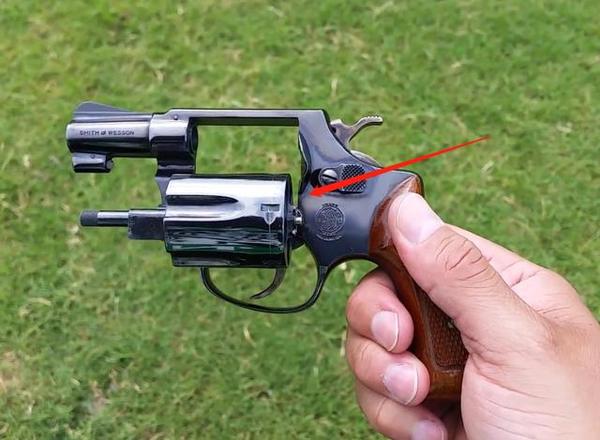 枪械史上第一款真正实用的转轮手枪——M1835式柯尔特转轮手枪 - 知乎