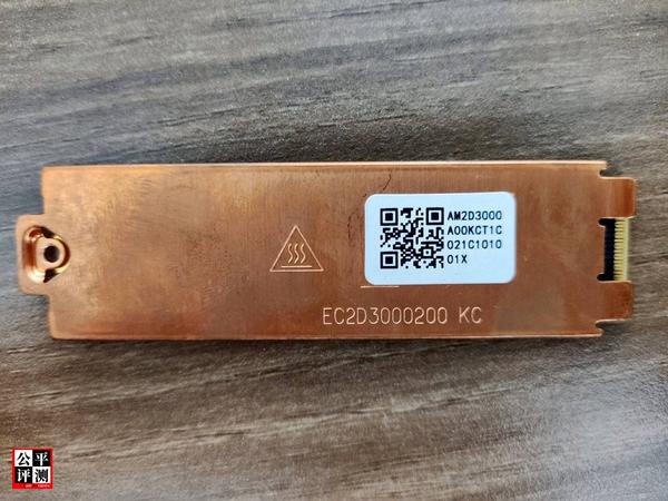 移动工作站ThinkPad P16s 2022评测：背锅侠客 - 知乎