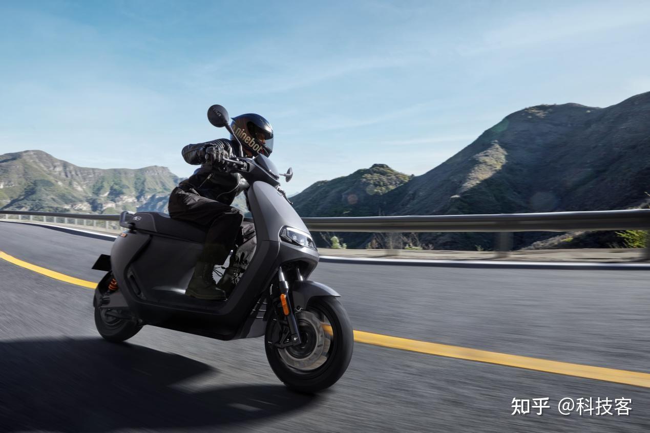 九号电动E300P正式亮相，24999元的强力性能电摩 - 知乎