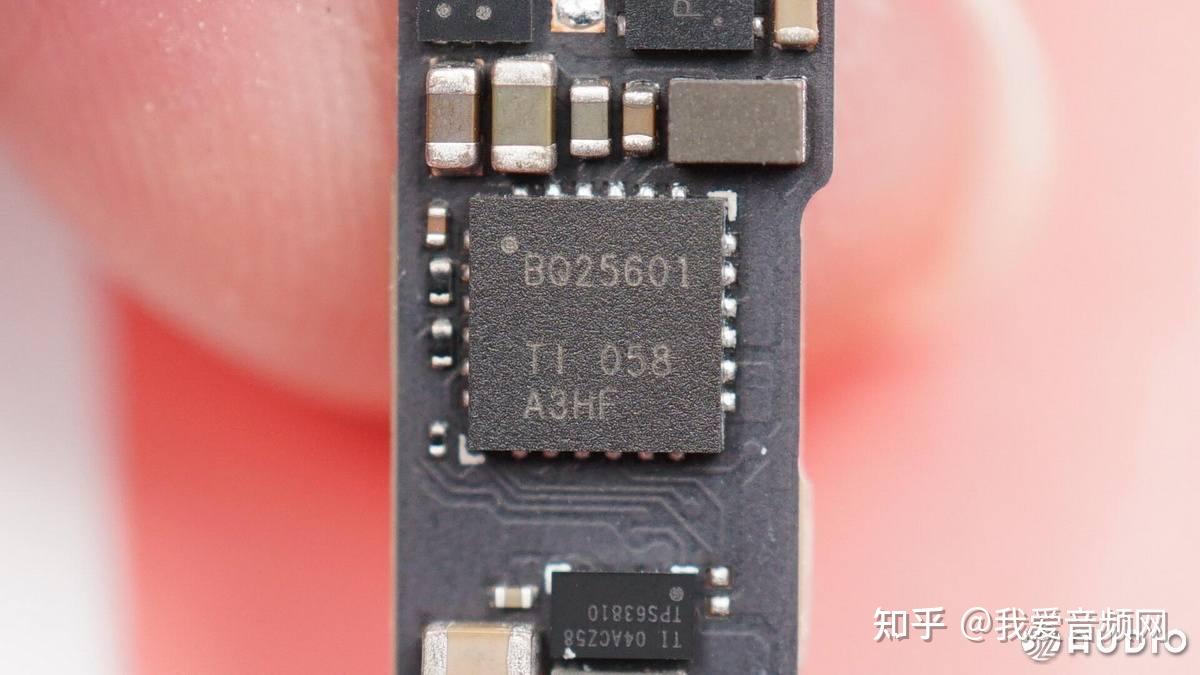 首发搭载恒玄BES2700YP主控，HUAWEI FreeBuds Pro和FreeBuds Pro 2拆解对比 - 知乎