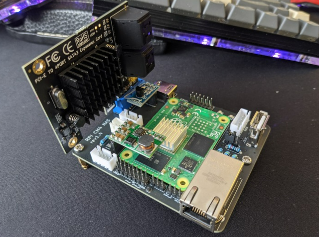 CM4 custom PCIe开源项目，让Raspberry Pi 4变成4 Bay土炮NAS - 知乎