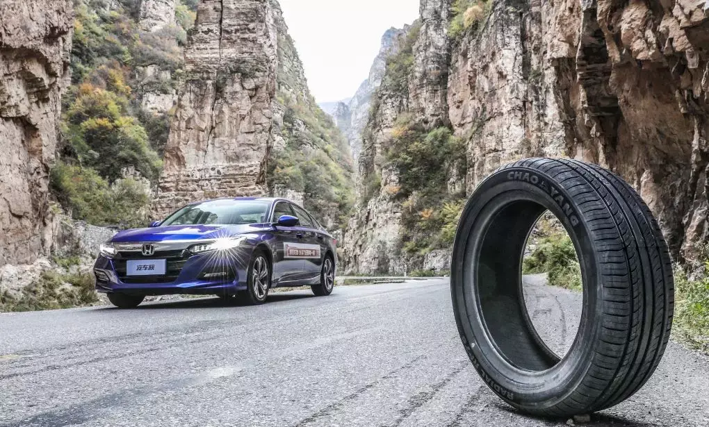 朝阳SU319&RP76吊古寻幽 | 《汽车族》测评 - 知乎