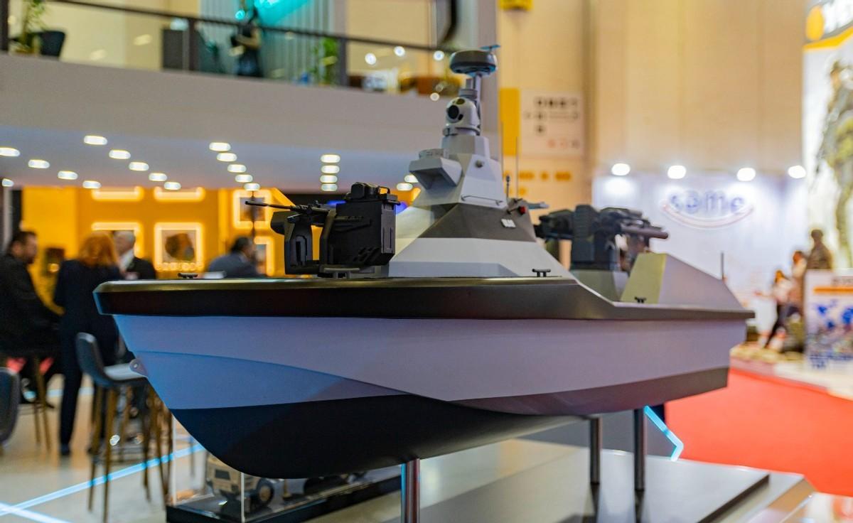 土耳其新式反坦克导弹，适配多种战斗部，飞行中可切换打击目标！ - 知乎