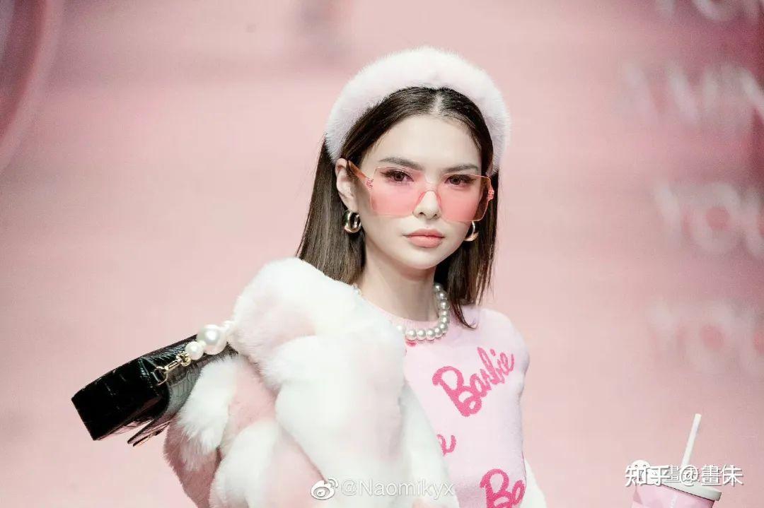 Naomi分手几年靠爆X生活细节锤alrocco？土土看了都说服！ - 知乎