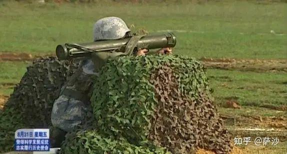 取代喷火器的解放军单兵93毫米云爆火箭筒：一发烧掉一屋的PF97式 - 知乎