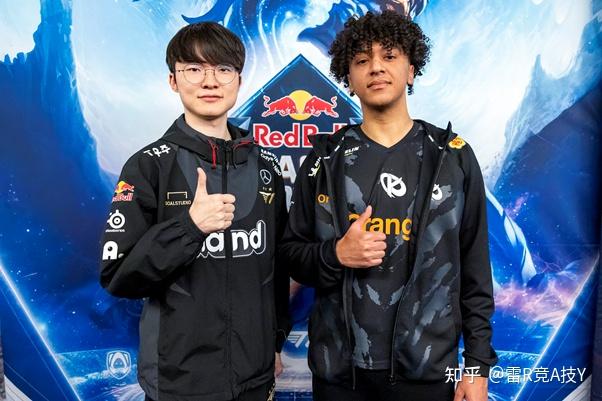 「雷竞技ray.lol」李哥终于肯用皮肤了！表演赛T1全员晒出SKT冠军皮肤 - 知乎