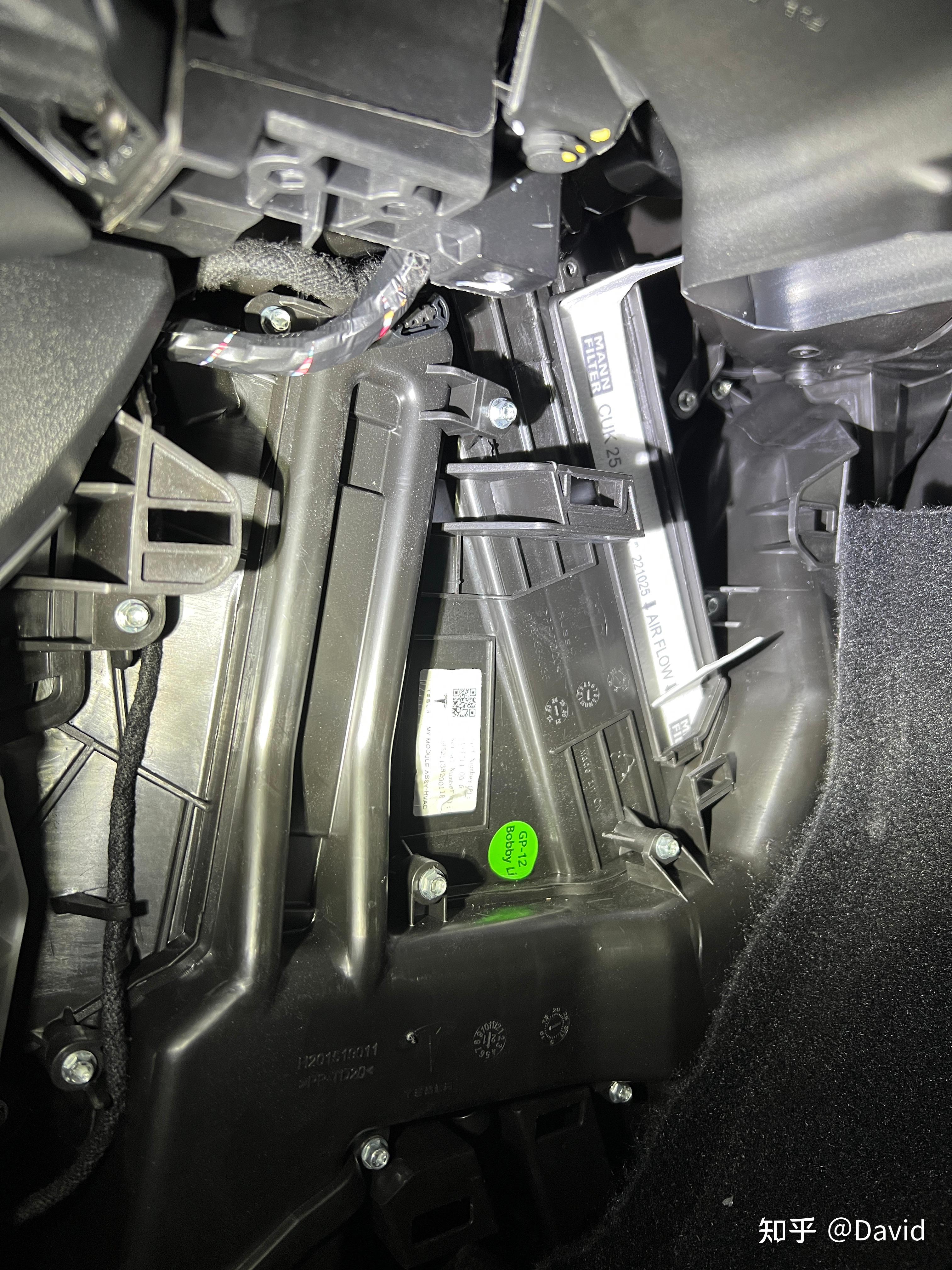 Model Y 空调滤芯更换 - 知乎