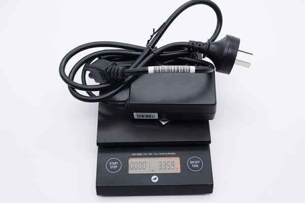 PD 65W输出，兼容表现更优异，惠普战66 65W电源适配器评测 - 知乎