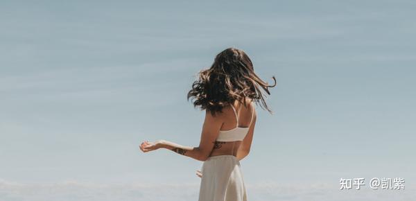 一个已婚女人的自述:我爱上了那个经常聊天的男人,算出轨吗? 知乎