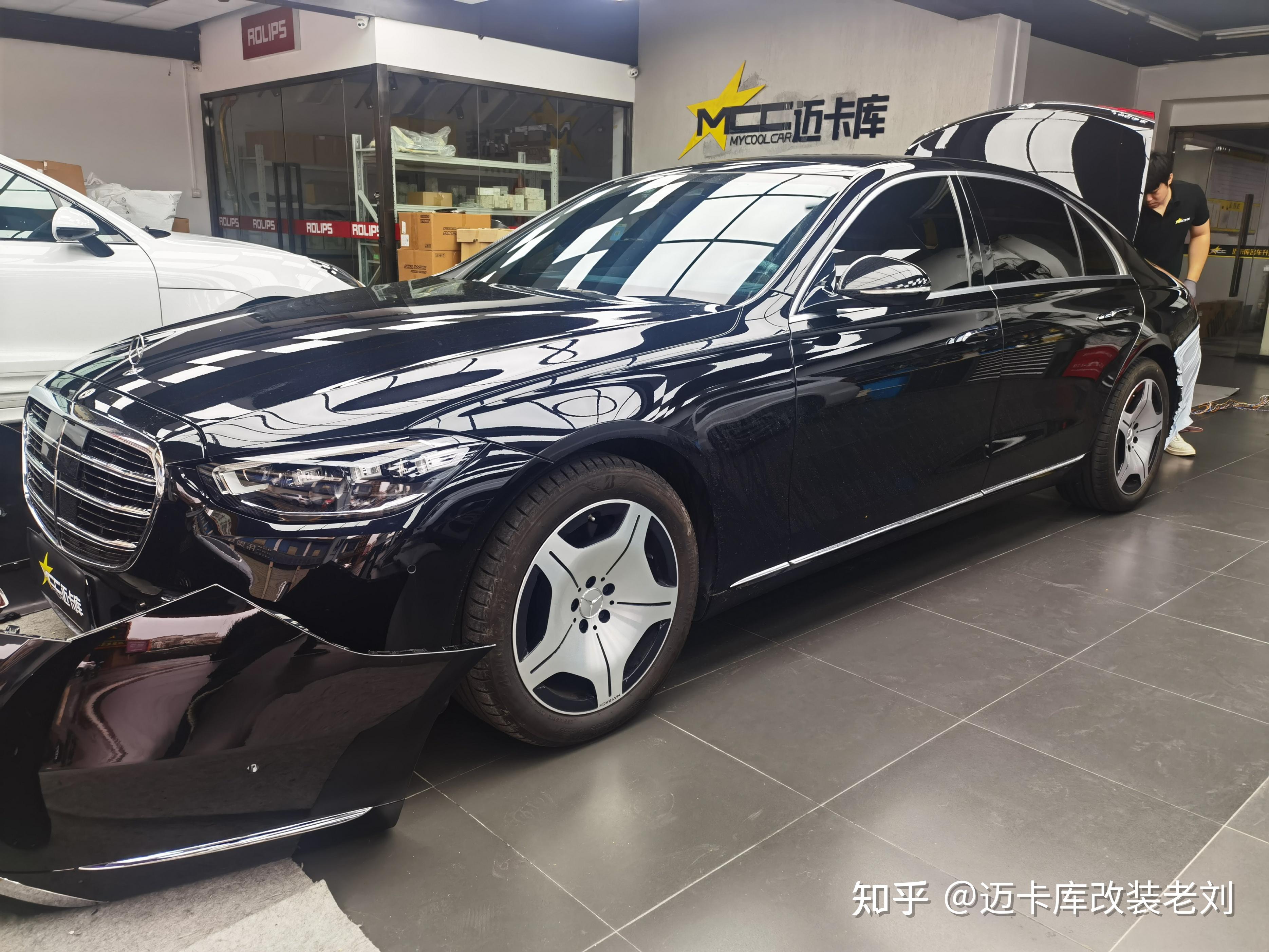 奔驰S400L商务版以小博大，升级迈巴赫S级包围、柏林之声音响 - 知乎