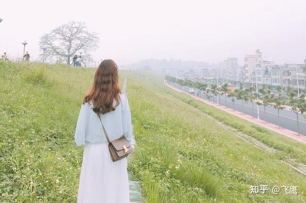 继父在女孩的卧室里安装摄像头,亲生母亲知情不报 知乎