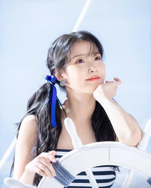 IU近期INS更新照片 - 知乎