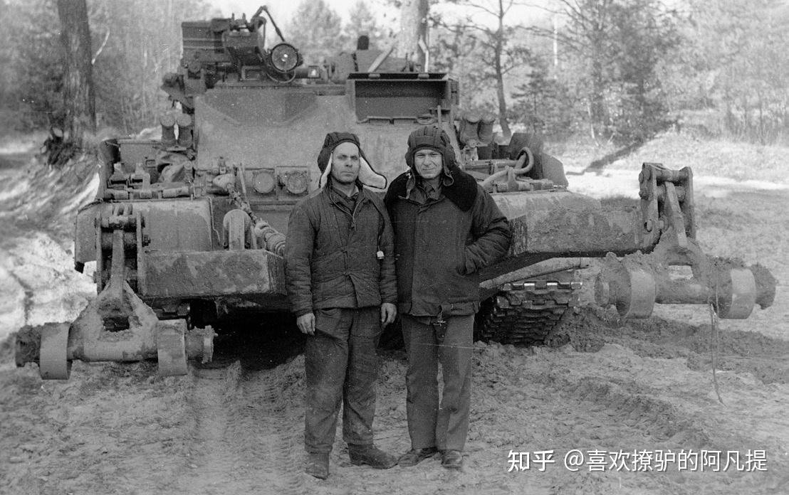 编号17：T-55主战坦克（第六部分）-衍生车型：装甲工程师车辆、工程清障车、扫雪车 - 知乎