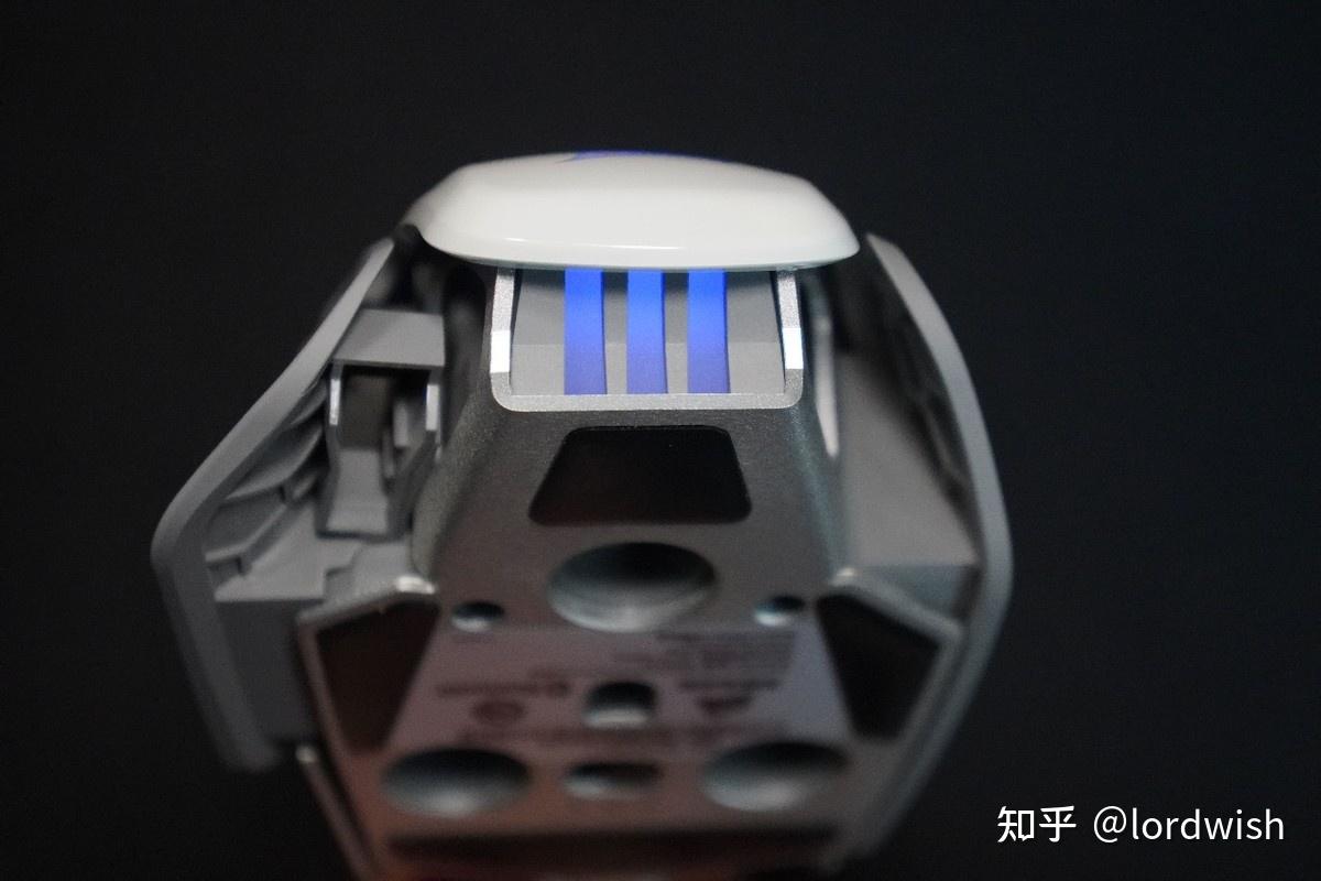 延续经典，超高DPI、可调配重的美商海盗船M65 RGB ULTRA WIRELESS - 知乎