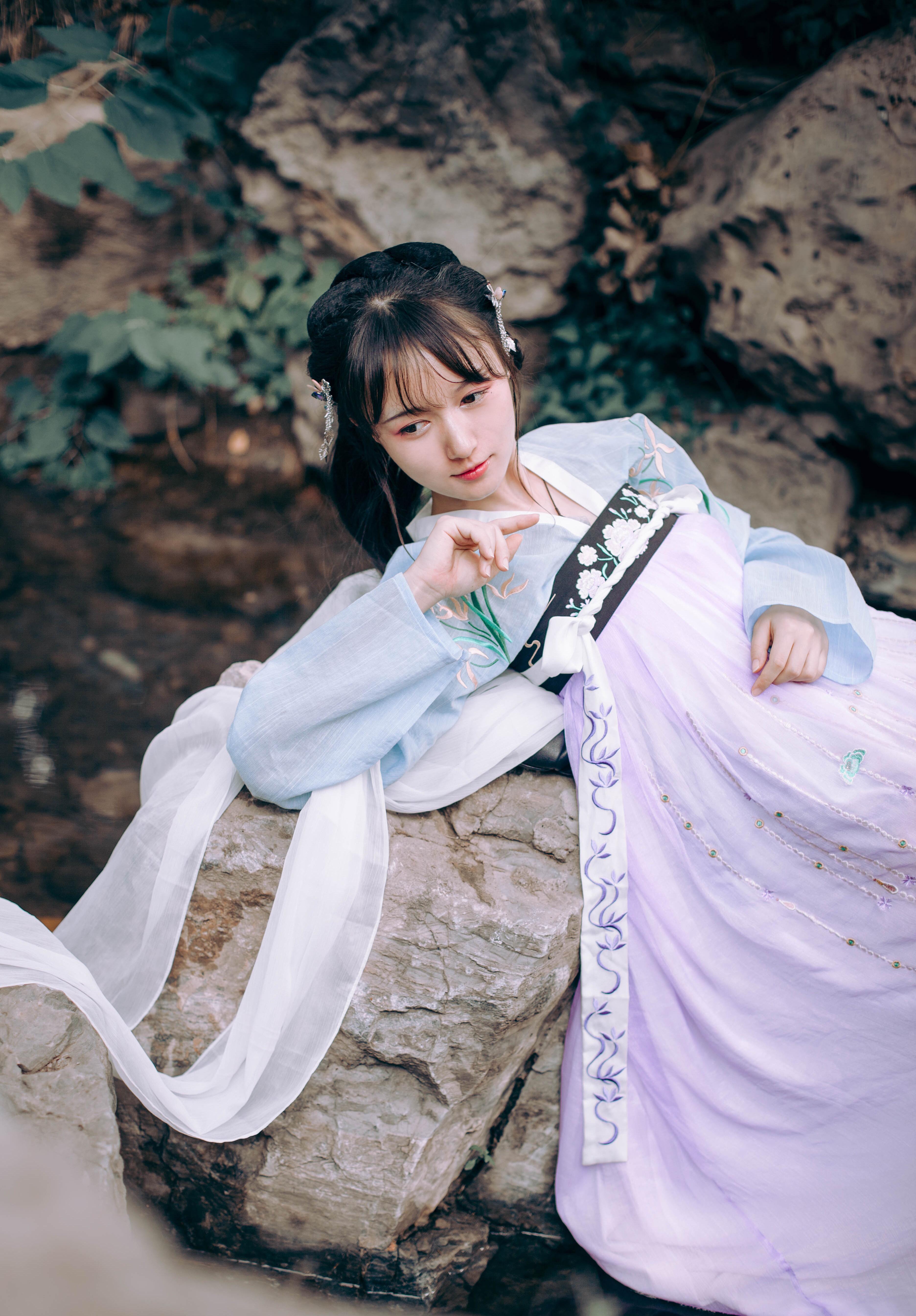 200张古风美女壁纸，持续更新中 - 知乎