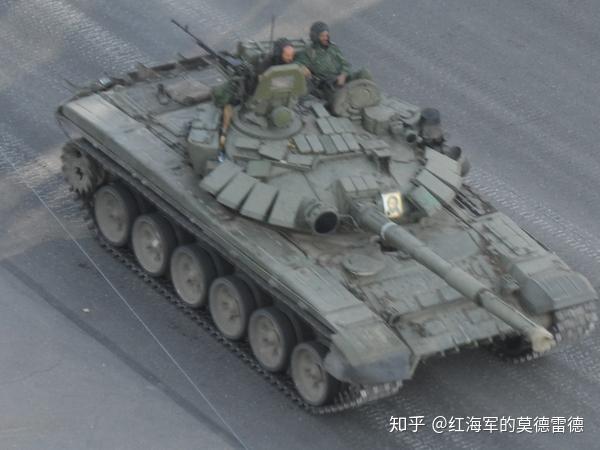 如何分辨T-72M/M1 T-72A T-72B T-72S T-72BM等各种T-72改型？ - 知乎