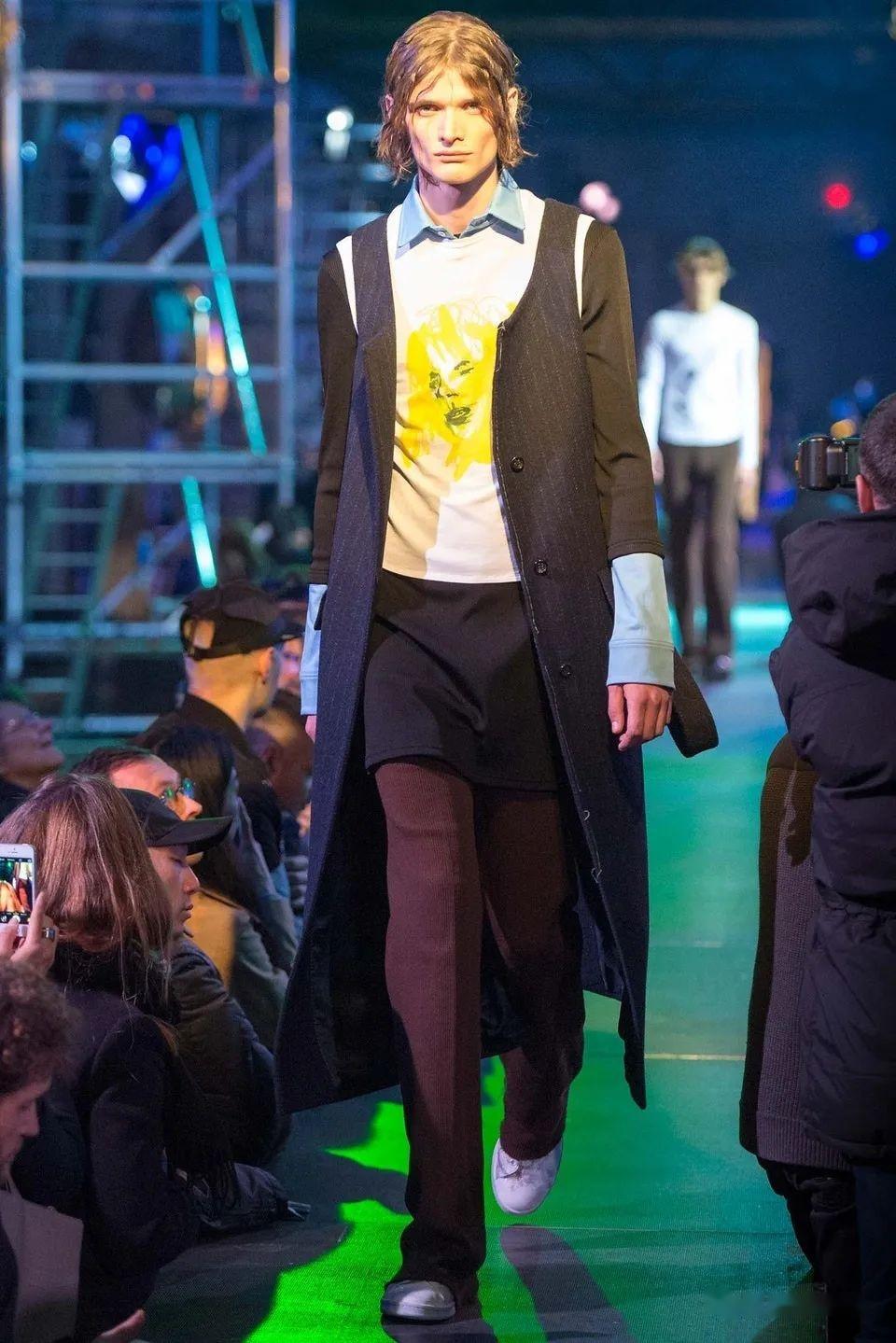 永远热泪盈眶的叛逆少年，一起回顾Raf Simons 27年设计生涯的经典时刻。 - 知乎