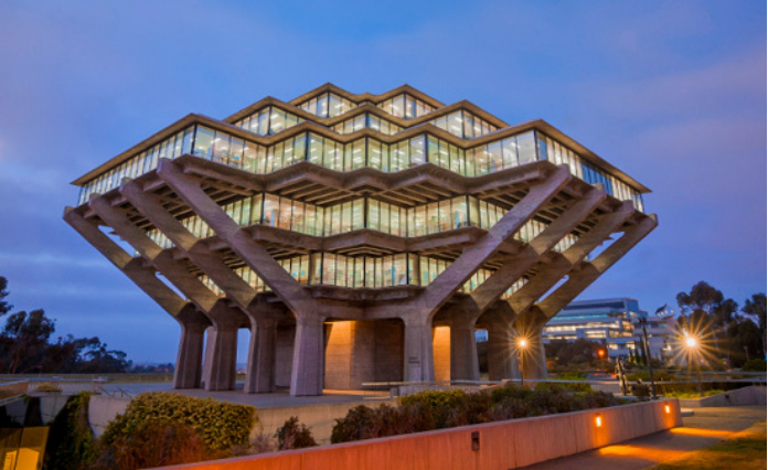 现有UCSD和USC两校CS硕土offer，不知如何选择？ - 知乎