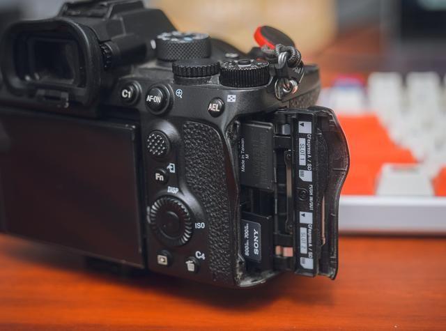 最适合索尼 A7M4 的存储卡清单大比拼：V30 V60 SD 卡 TypeA 卡 - 知乎