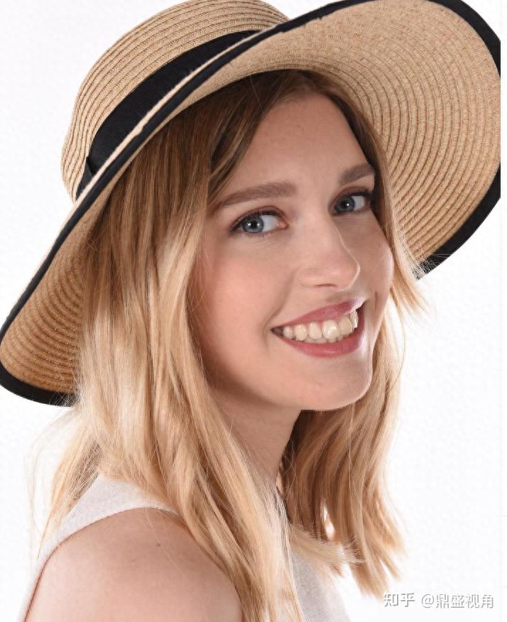 科勒·金斯利(Khloe Kingsley)业界内纤细身材下的完美容颜 - 知乎
