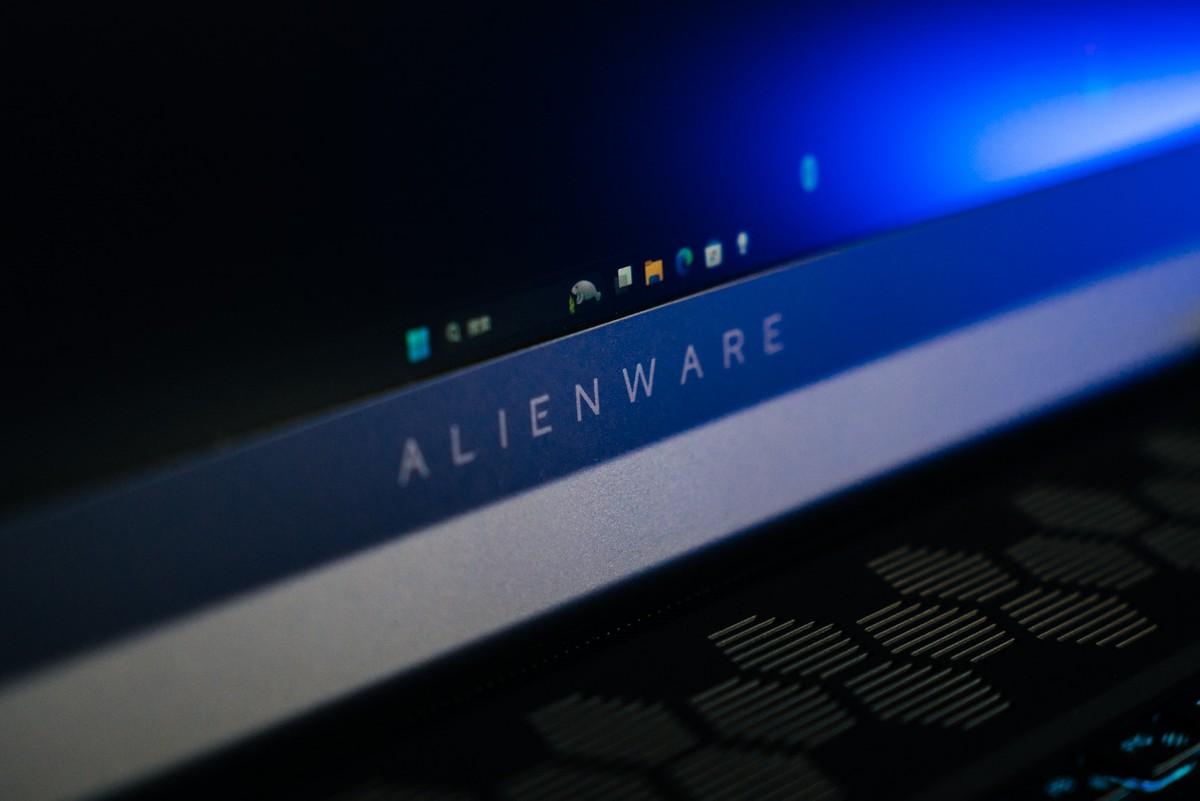 外星人Alienware m18评测：细节拉满，游戏体验新王者 - 知乎